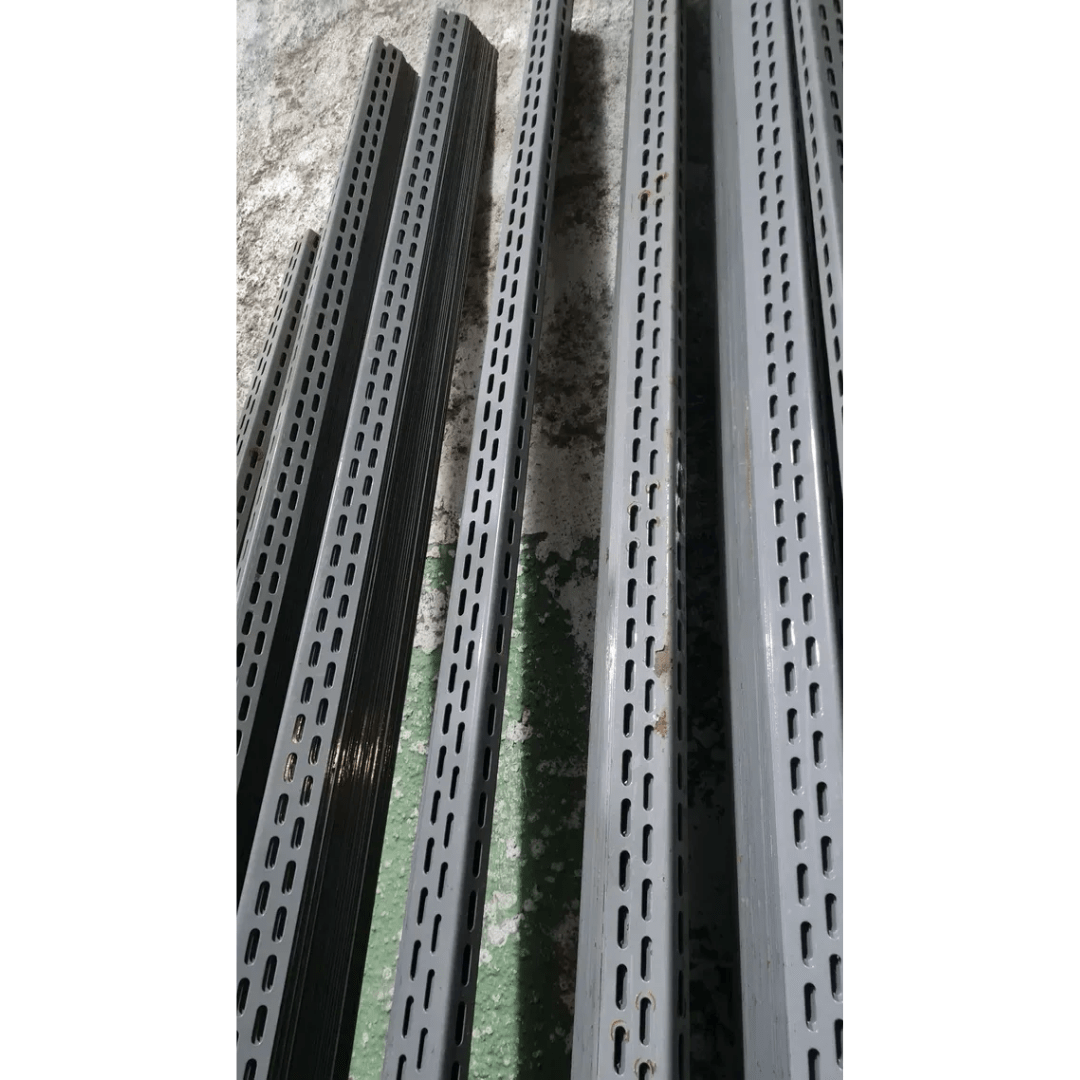 Coluna de Ferro 3 metros Para Estante de Aço L3